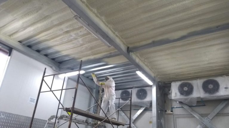 Uso del poliuretano proyectado en aplicaciones industriales - Ingnospray